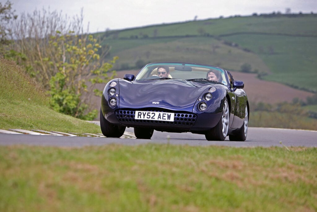Inline 6 vs V6: Everything you need to know