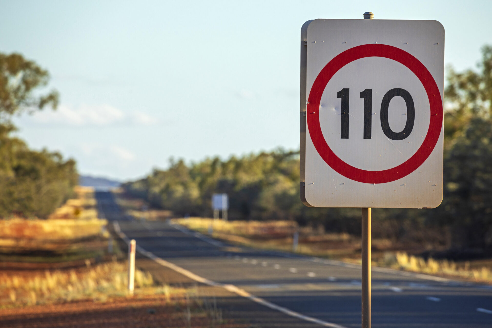 Driver of Volkswagen Golf clocked at 280km/h on the Hume Highway