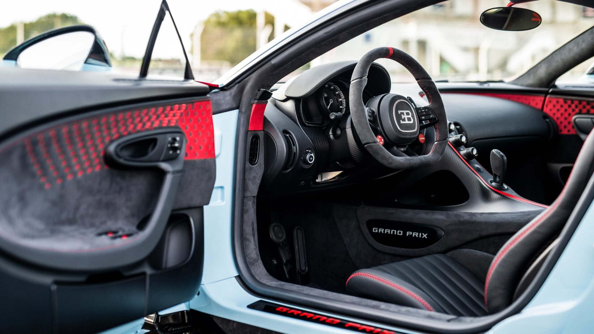 Bugatti reveals first Sur Mesure customised Chiron