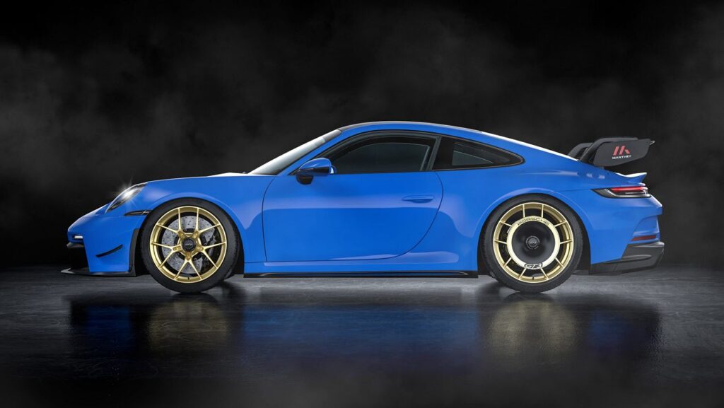 Porsche 992 GT3 MR revealed