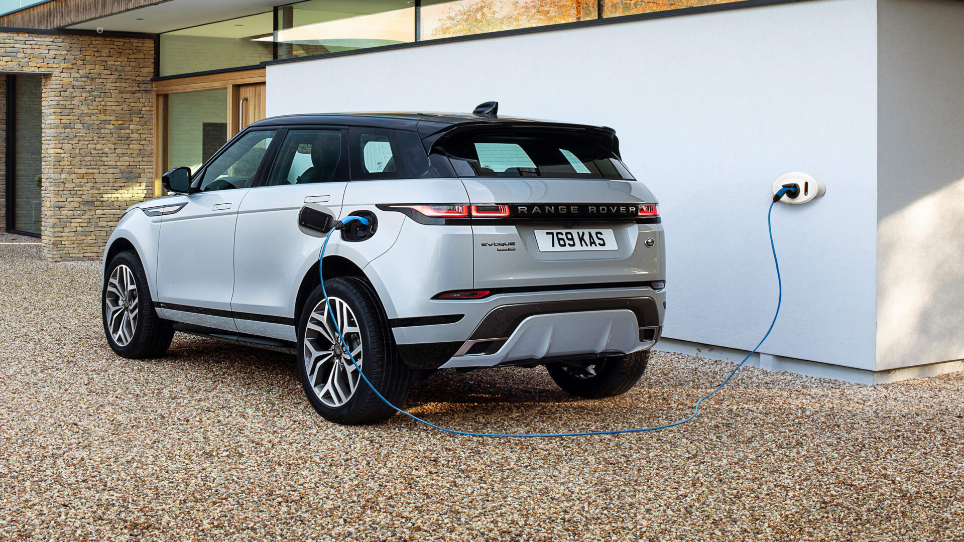 Range Rover Evoque | Price, Reviews & Specifications