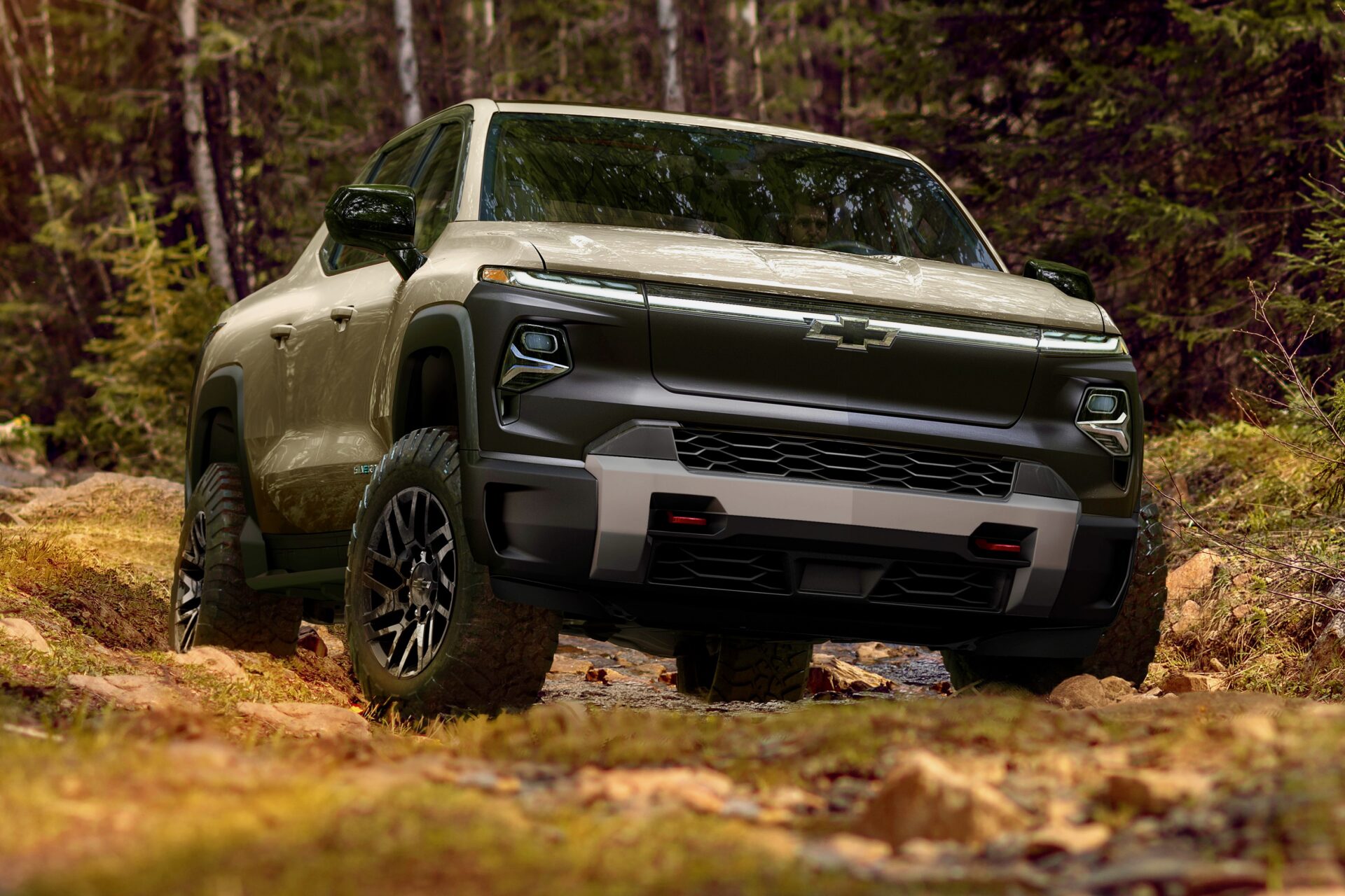 2024 Chevrolet Silverado EV Ultium platform and four-wheel steering ...