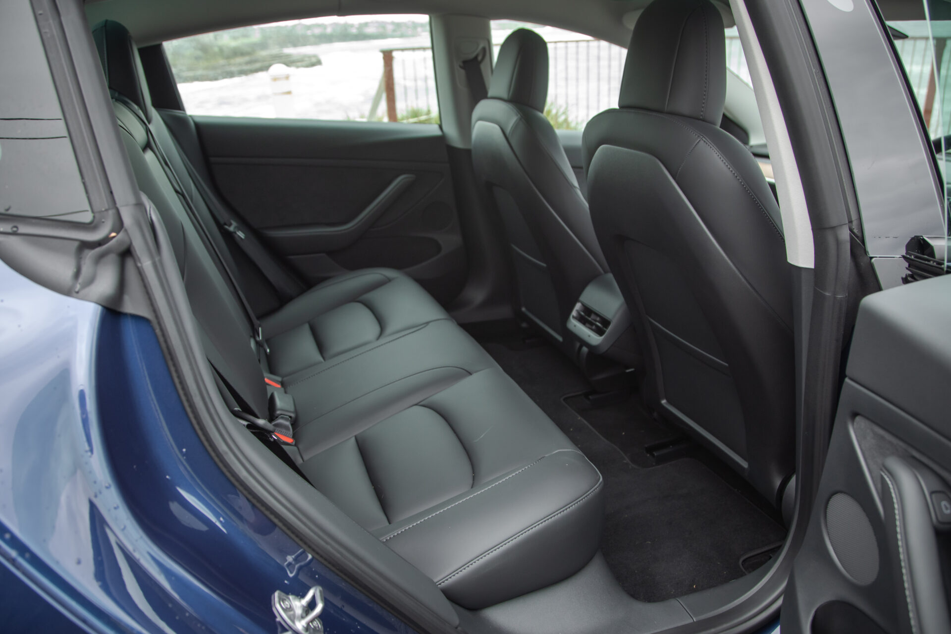 Tesla Model Y vs Tesla Model 3 comparison review