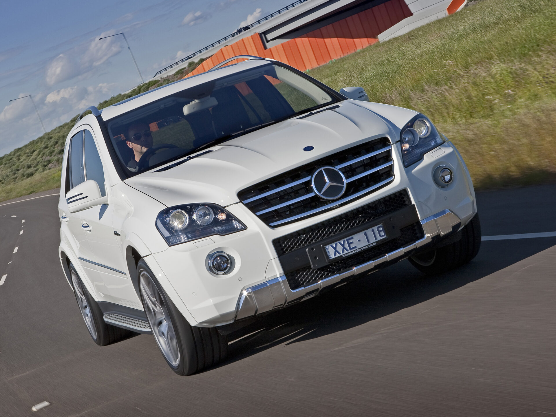 2005-2013 Mercedes-Benz ML, GL and R-Class recalled