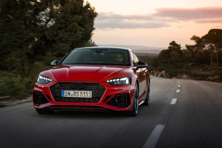 Audi launches competition packages for RS4 Avant and RS5