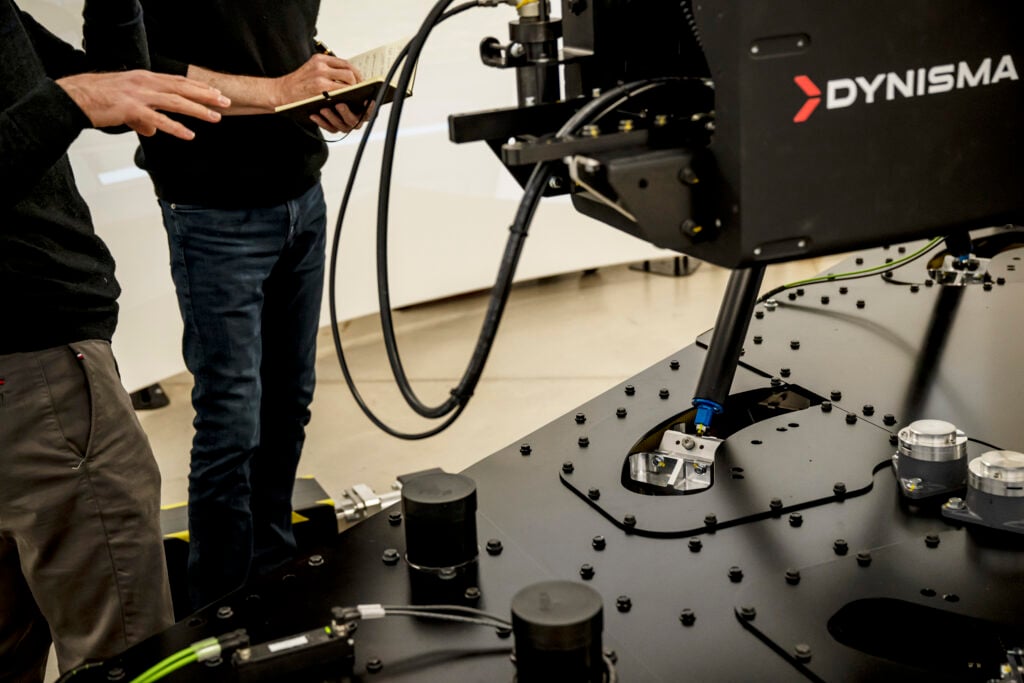 World's best simulator: Dynisma DMG-1 review