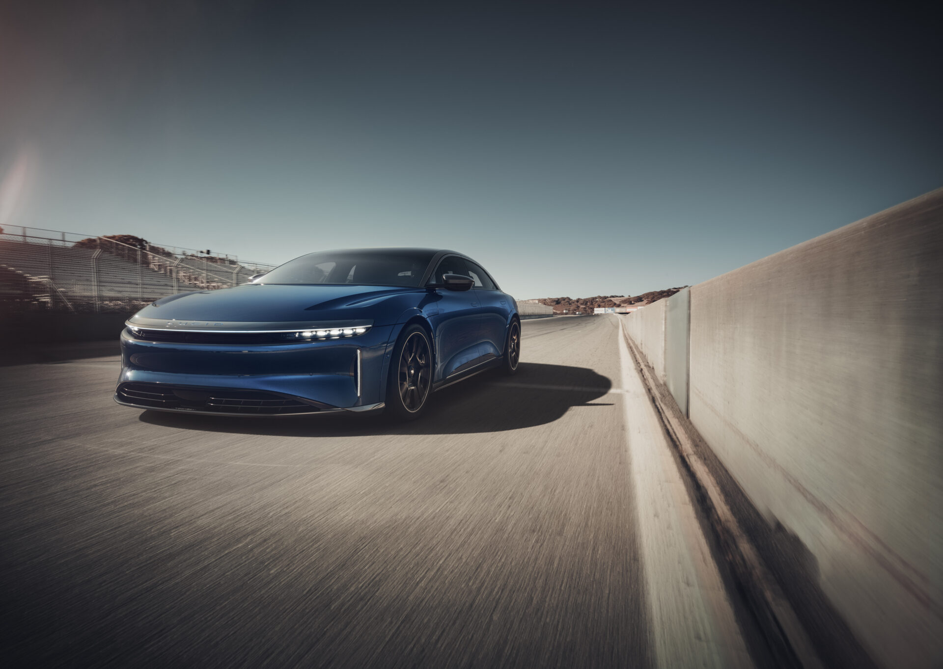 Lucid Air Sapphire debuts with a 0-97km/h time under two seconds