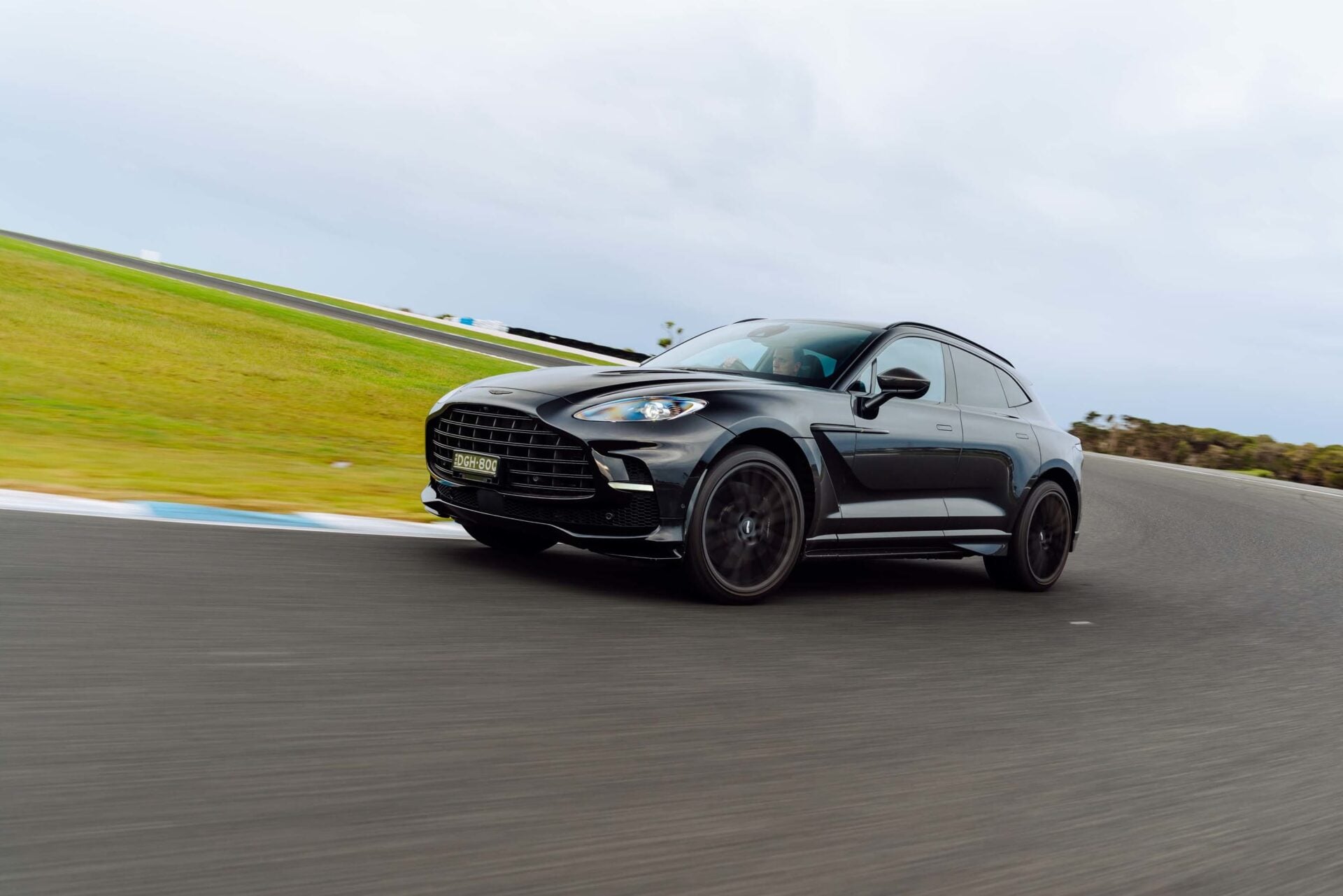 2022 Aston Martin DBX707 review