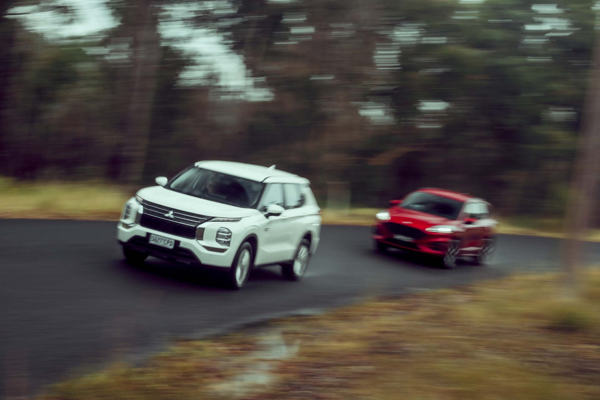 Mitsubishi Outlander PHEV v Ford Escape PHEV 2023 comparison review