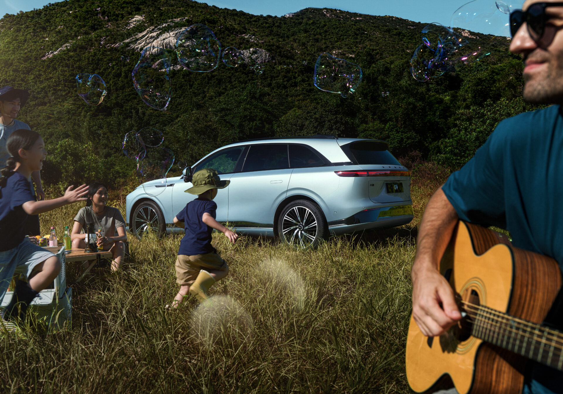 XPeng G9 2023: Chinese SUV claims "700km" range, 480kW fast-charging