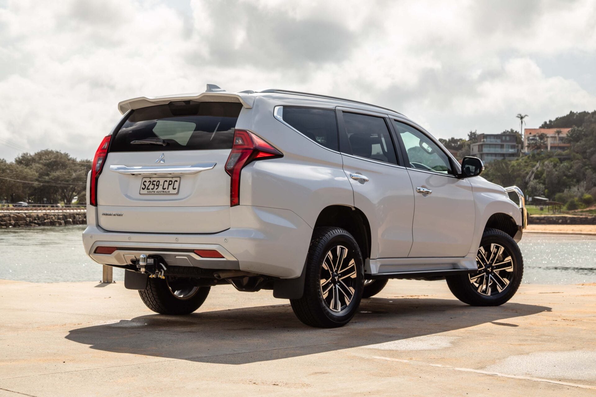 2023 Mitsubishi Pajero Sport review: 7-seat GLS 4x2