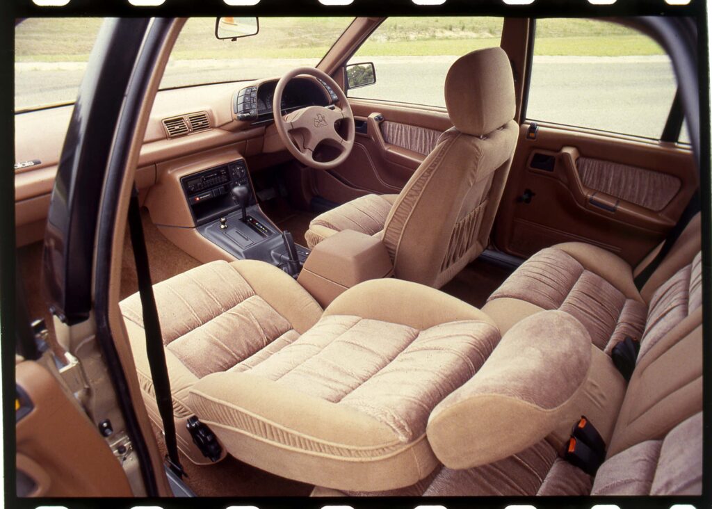 Buyer's guide: VN-VP Commodore & Calais