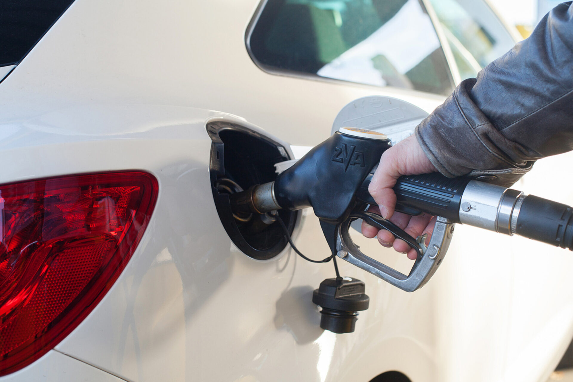 Study reveals real-world fuel consumption of nine new cars including ...