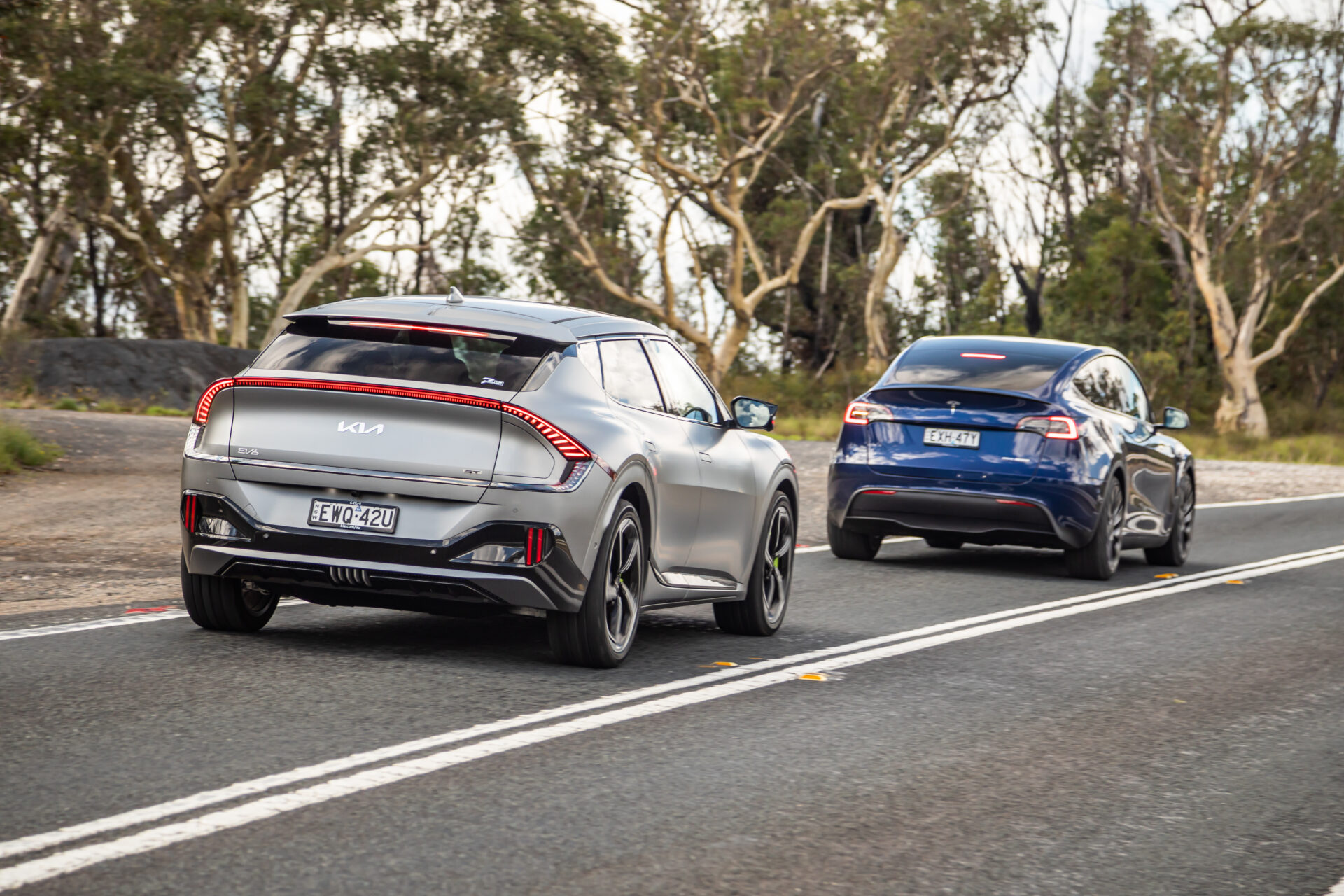 2023 Tesla Model Y Performance vs Kia EV6 GT comparison review