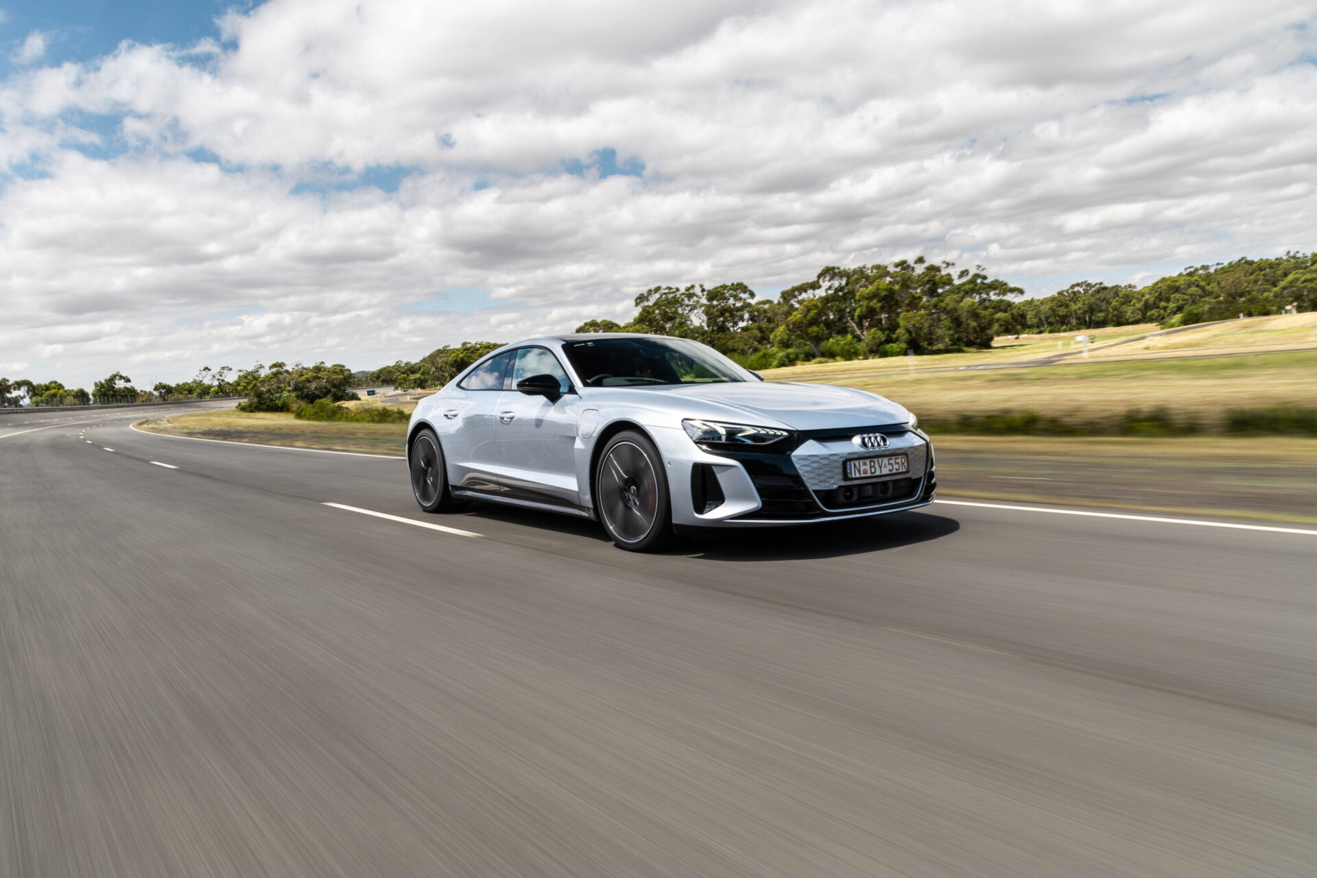 How far can electric cars go in Australia? Full EV driving range list!