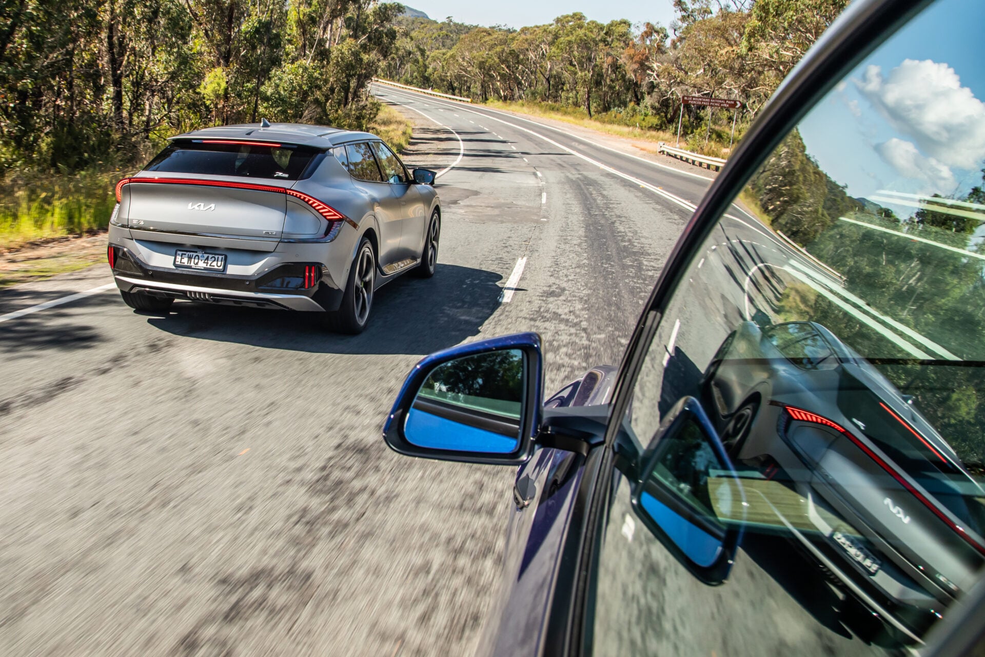 2023 Tesla Model Y Performance vs Kia EV6 GT comparison review