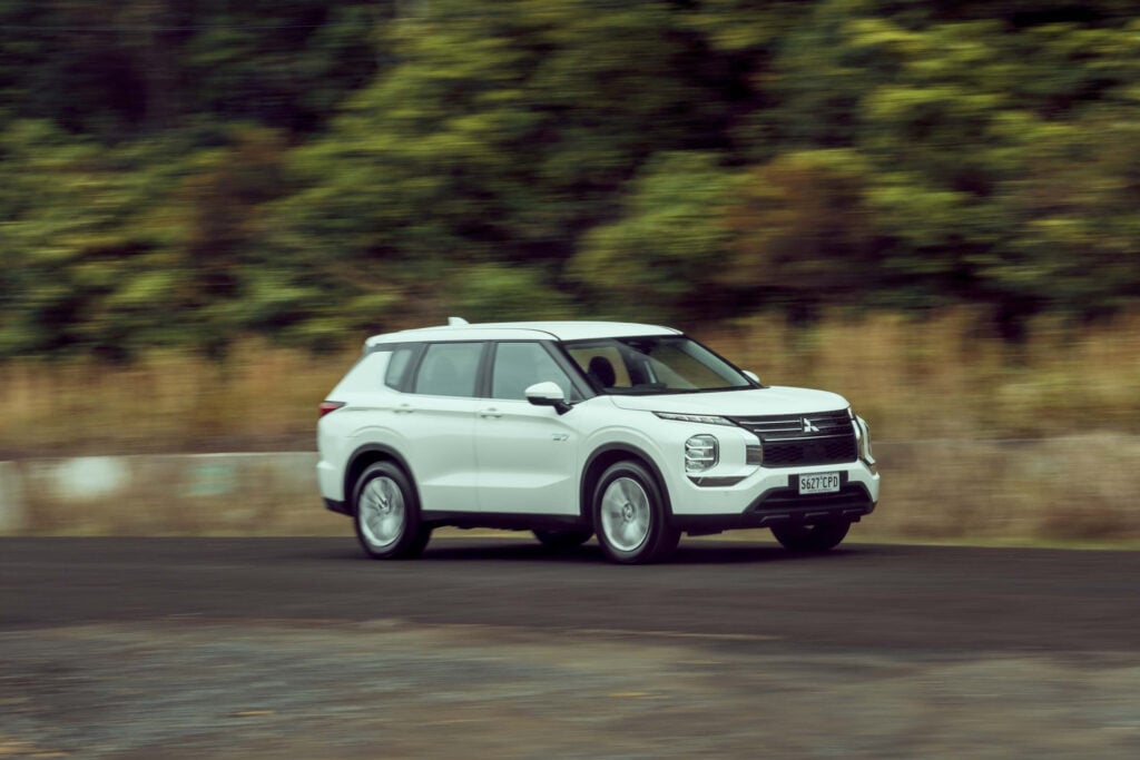 2024 Mitsubishi Outlander PHEV ES: Quick review