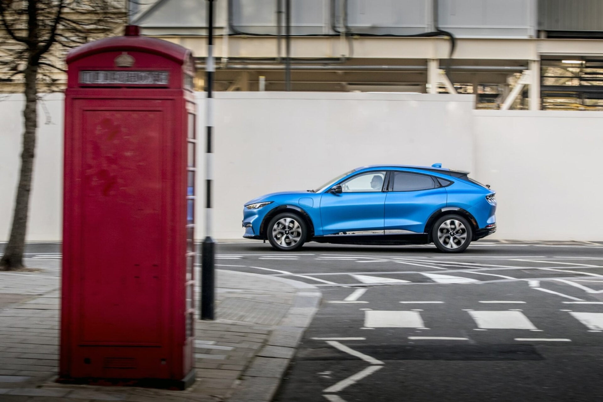 EU approves EV charging availability standards