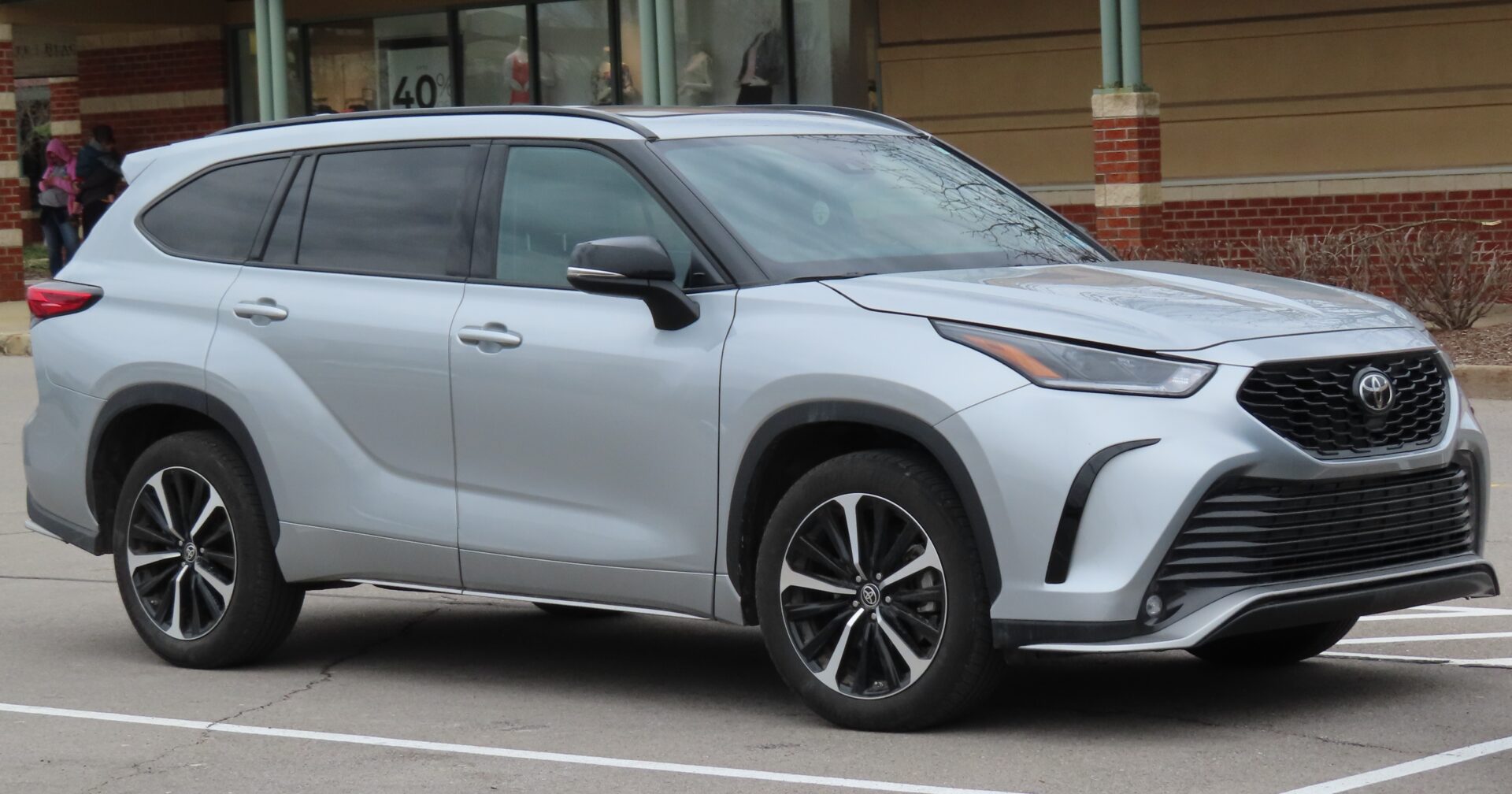 2025 Toyota Kluger (Highlander) facelift imagined