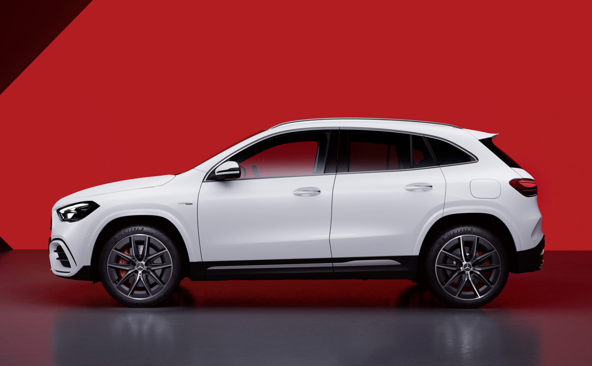 2024 Mercedes-Benz GLA pricing and features