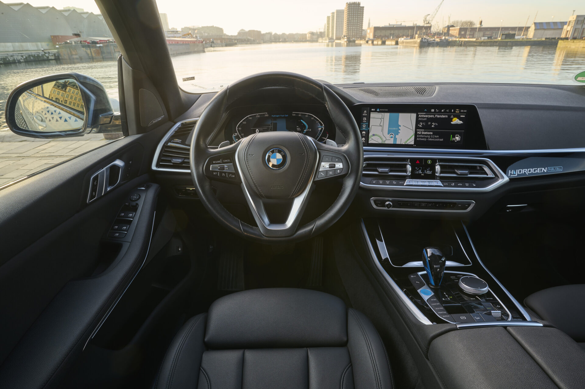 BMW iX5 Hydrogen prototype review