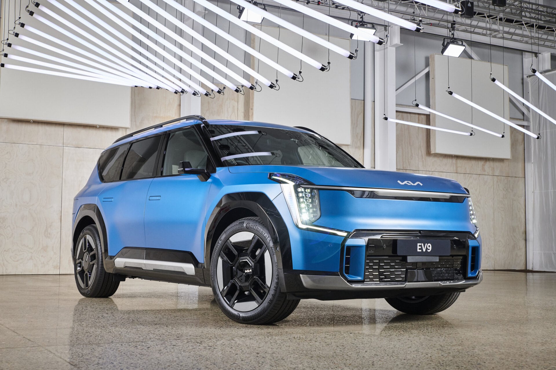 2024 Kia EV9 electric SUV pricing and features