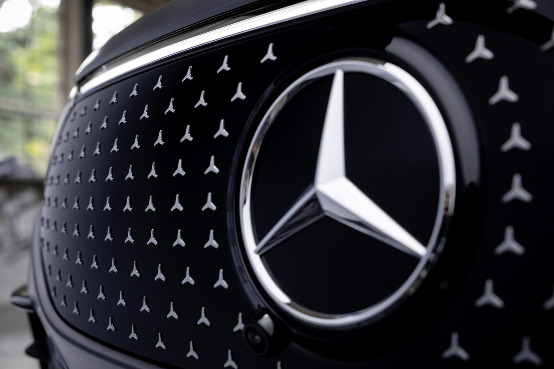 Why did Mercedes-Benz Australia introduce the agency model?