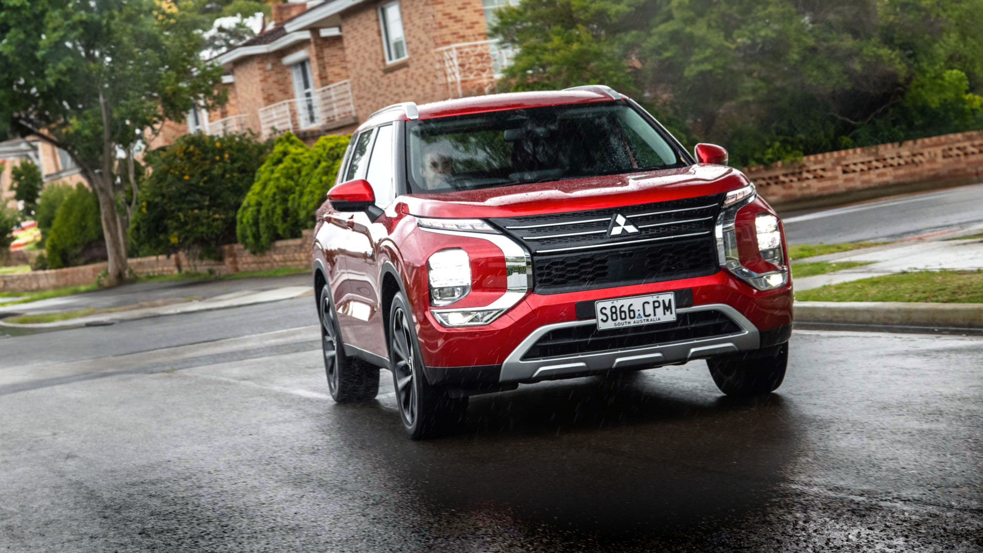 2024 Mitsubishi Outlander review: Full range detailed