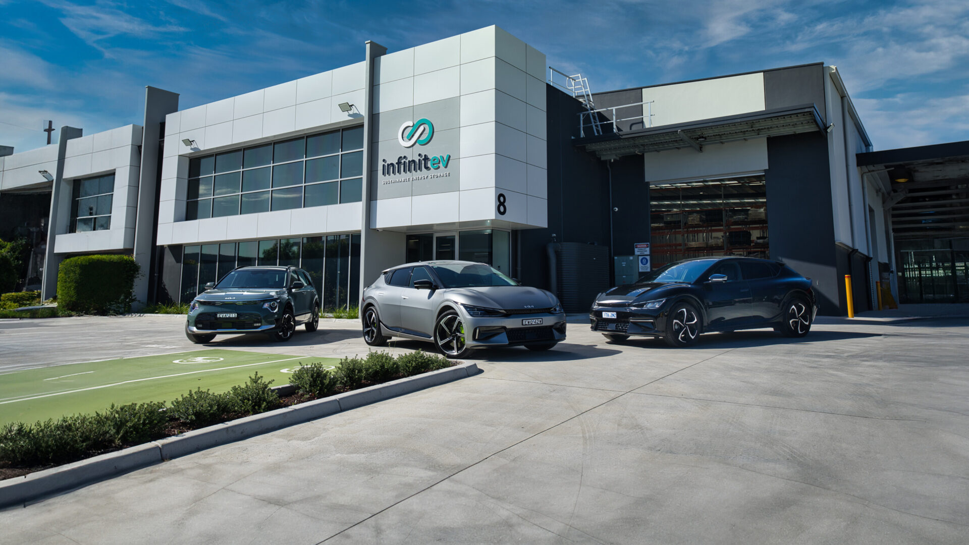 EV battery replacement costs and lifespans