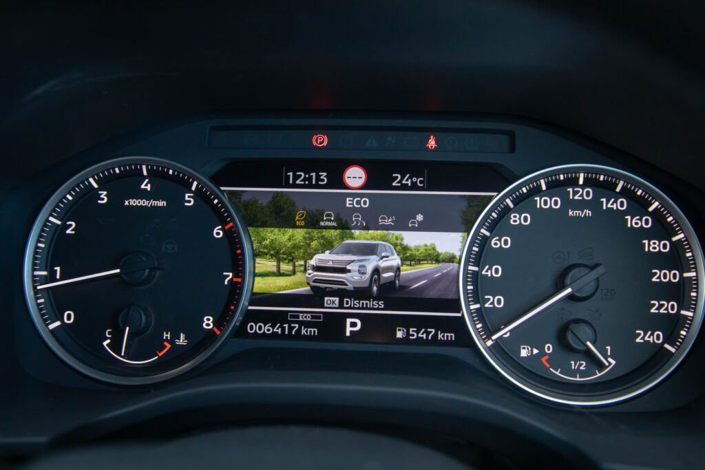 2024 Mitsubishi Outlander LS Black Edition review