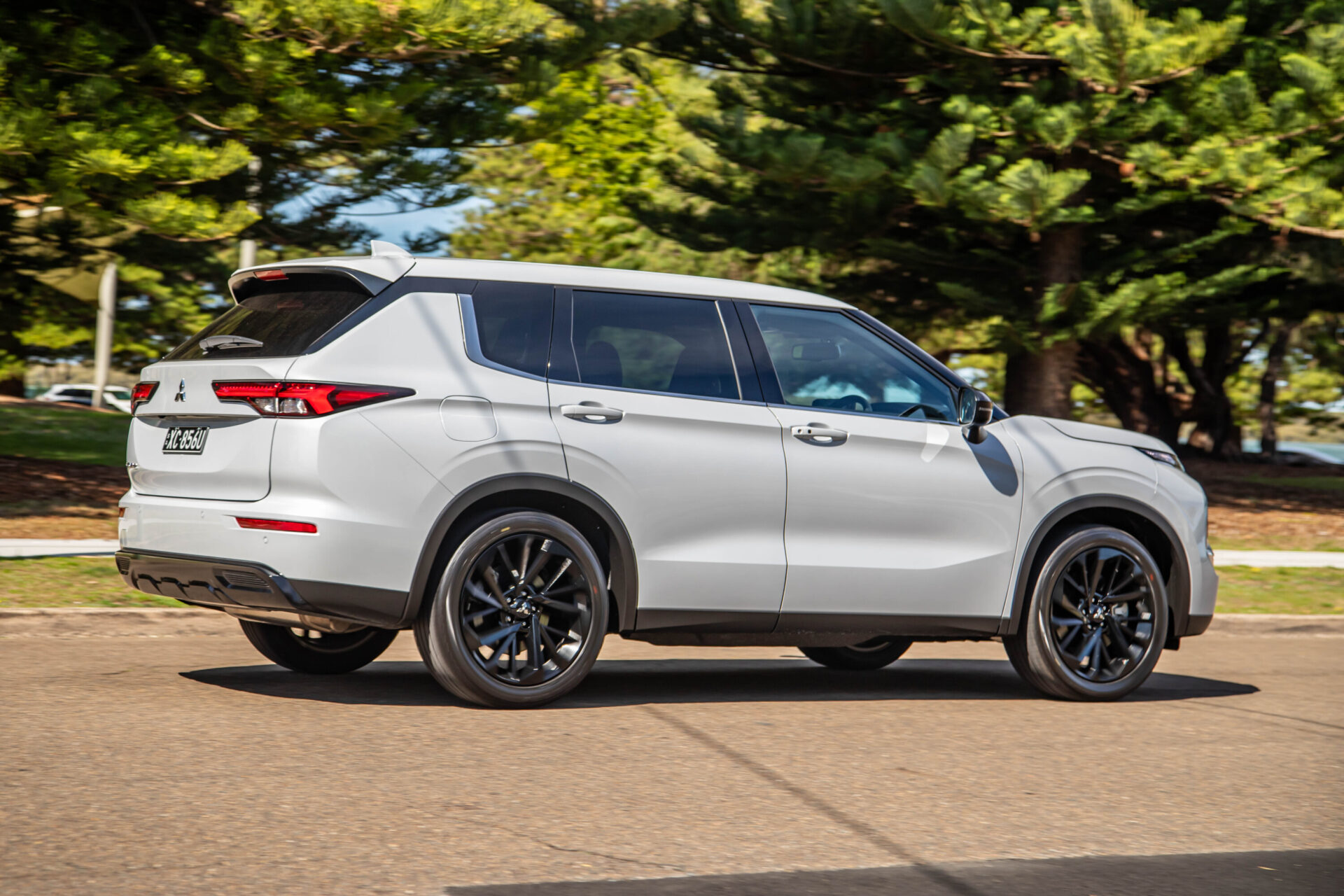 2024 Mitsubishi Outlander LS Black Edition review