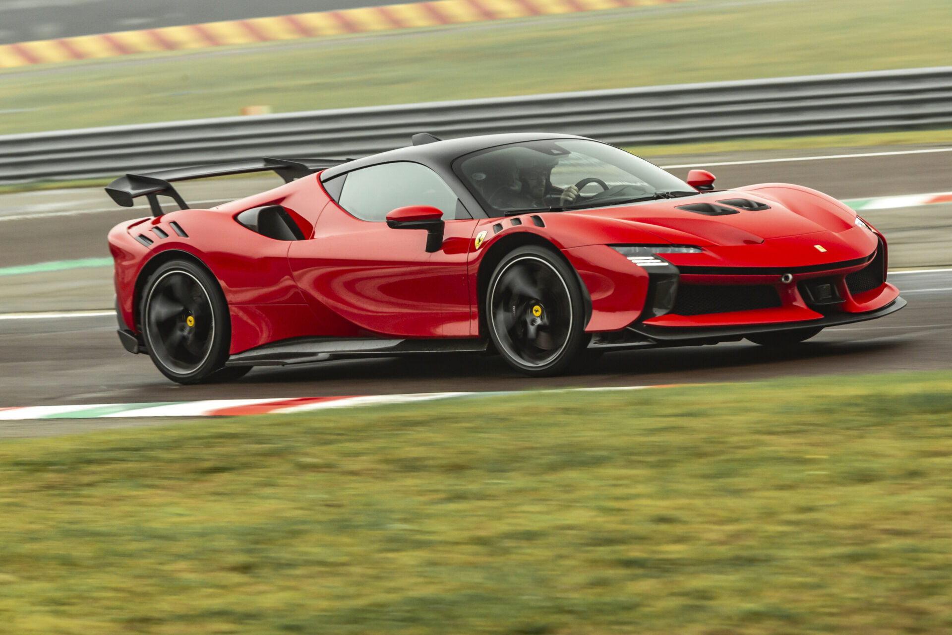 Ferrari SF90 | Price, Reviews & Specifications