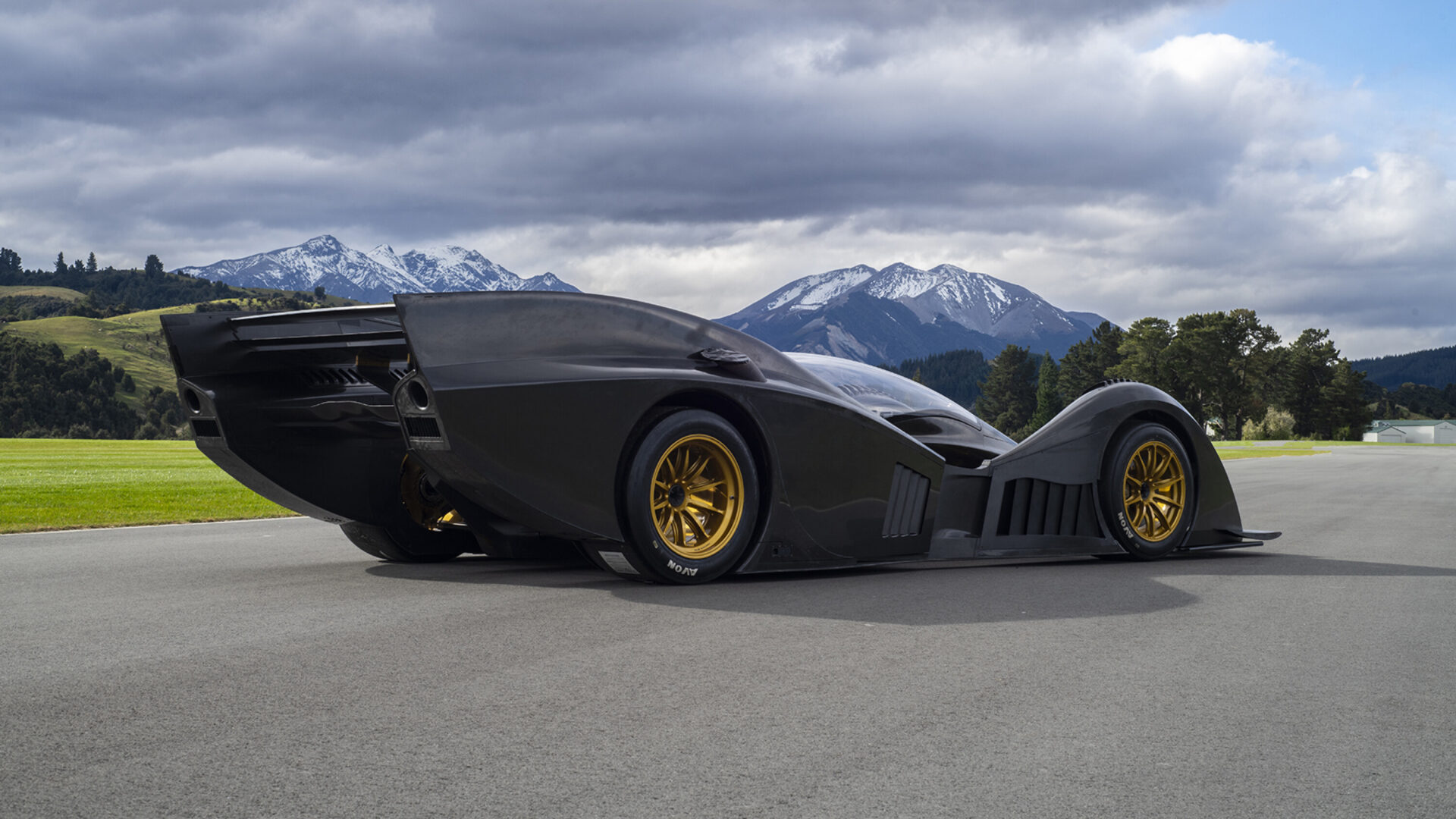 Rodin FZero: New Zealand's 360km/h 'Batmobile' takes to the track