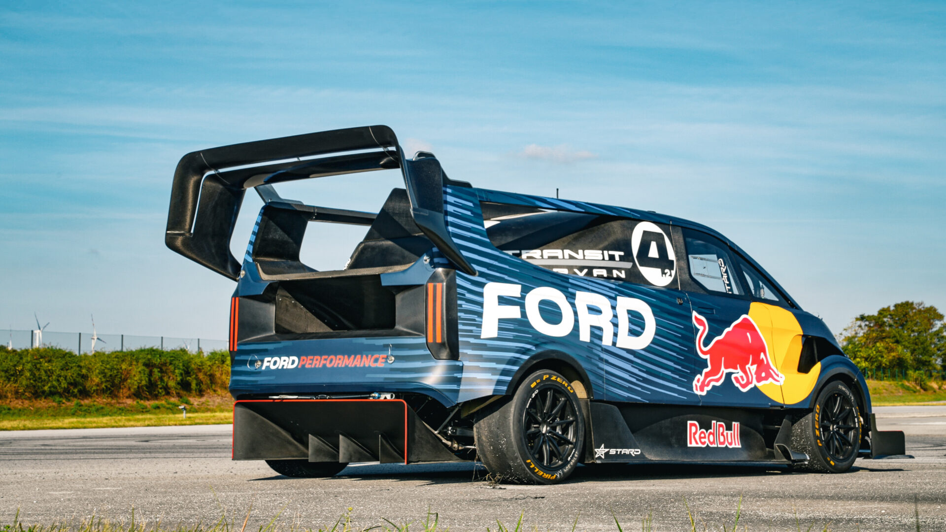 Ford continues SuperVan tradition with 1050kW van on show at Bathurst