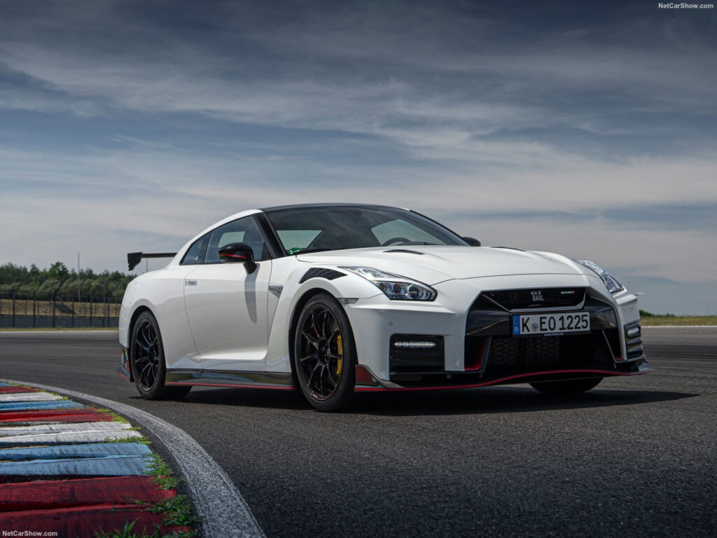 Noooo! Nissan calls time on its classic R35 GT-R