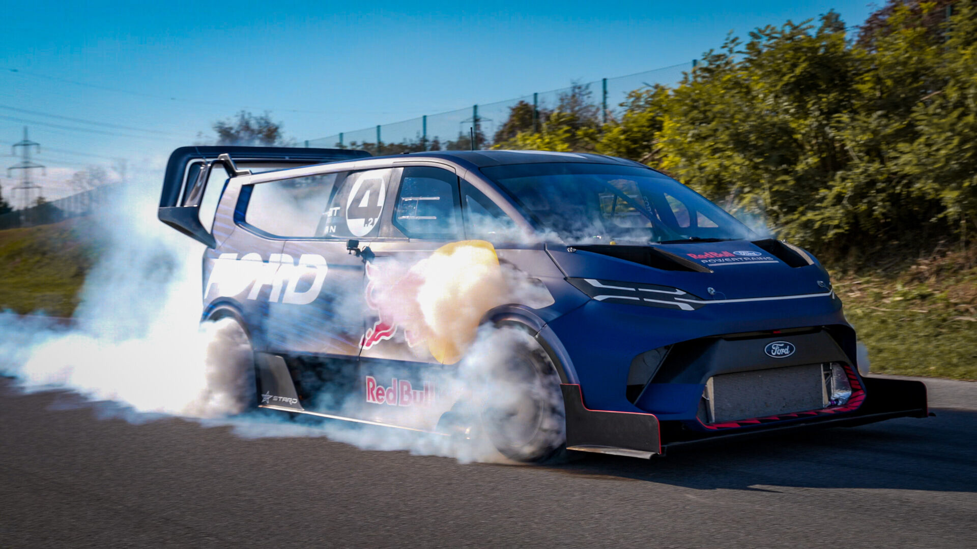 Ford continues SuperVan tradition with 1050kW van on show at Bathurst