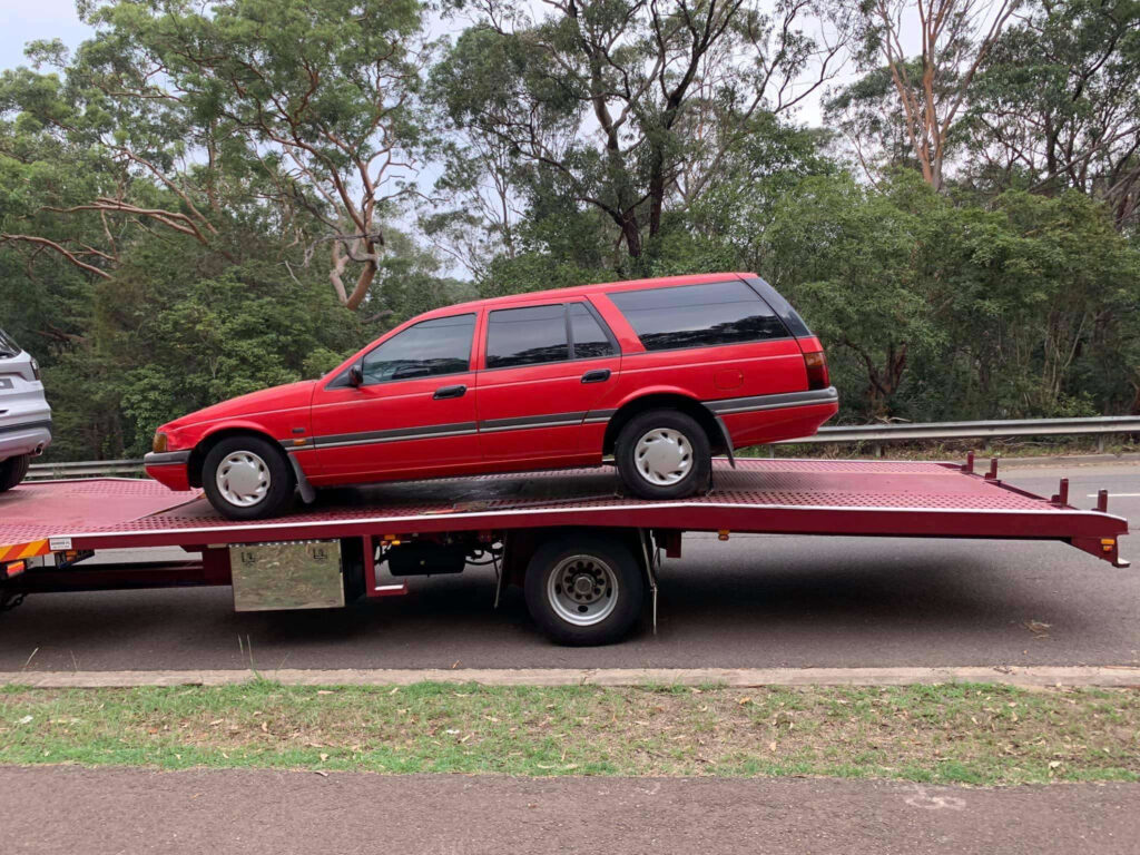 Daily driving a Dad wagon: 1992 Ford Falcon EB GLI wagon retro review