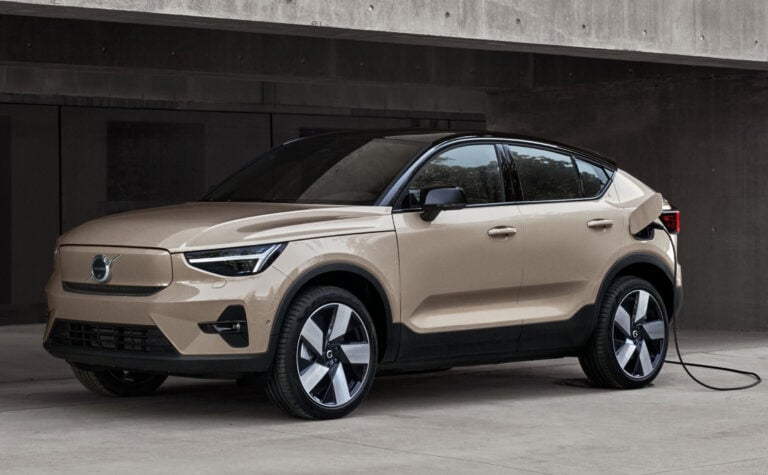 2025 Volvo EX40 & EC40 revealed: XC40 & C40 electric SUVs renamed