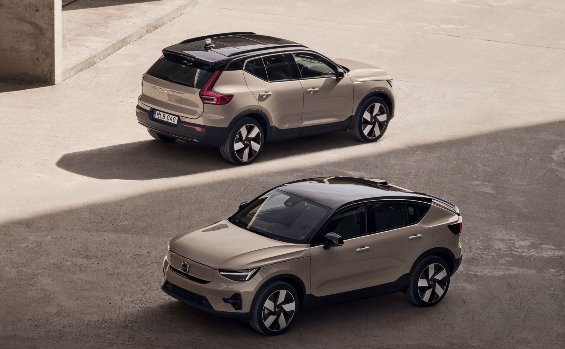 2025 Volvo EX40 & EC40 revealed: XC40 & C40 electric SUVs renamed