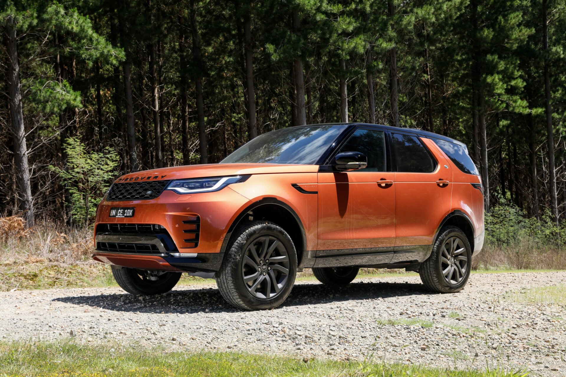 Land Rover Discovery | Price, Reviews & Specs