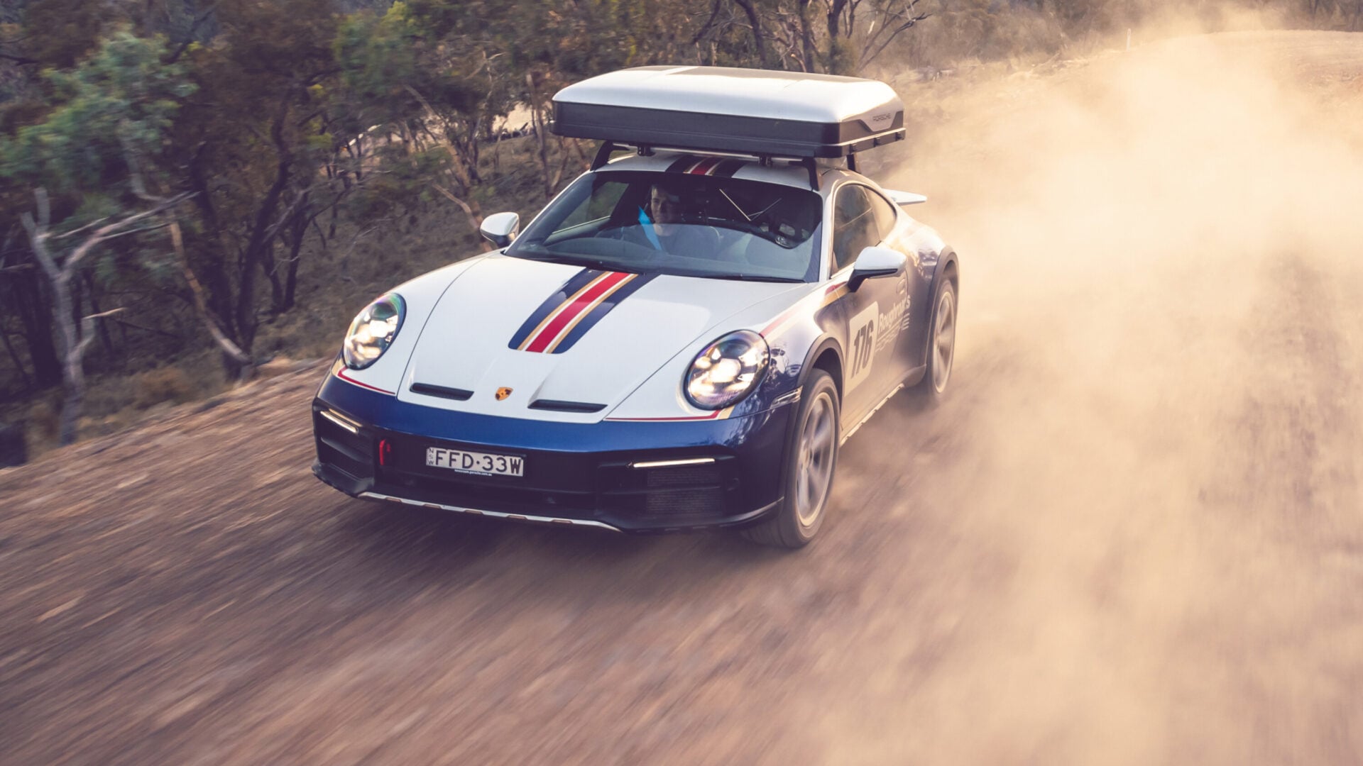 Sports Car Reviews and Buyers Guide