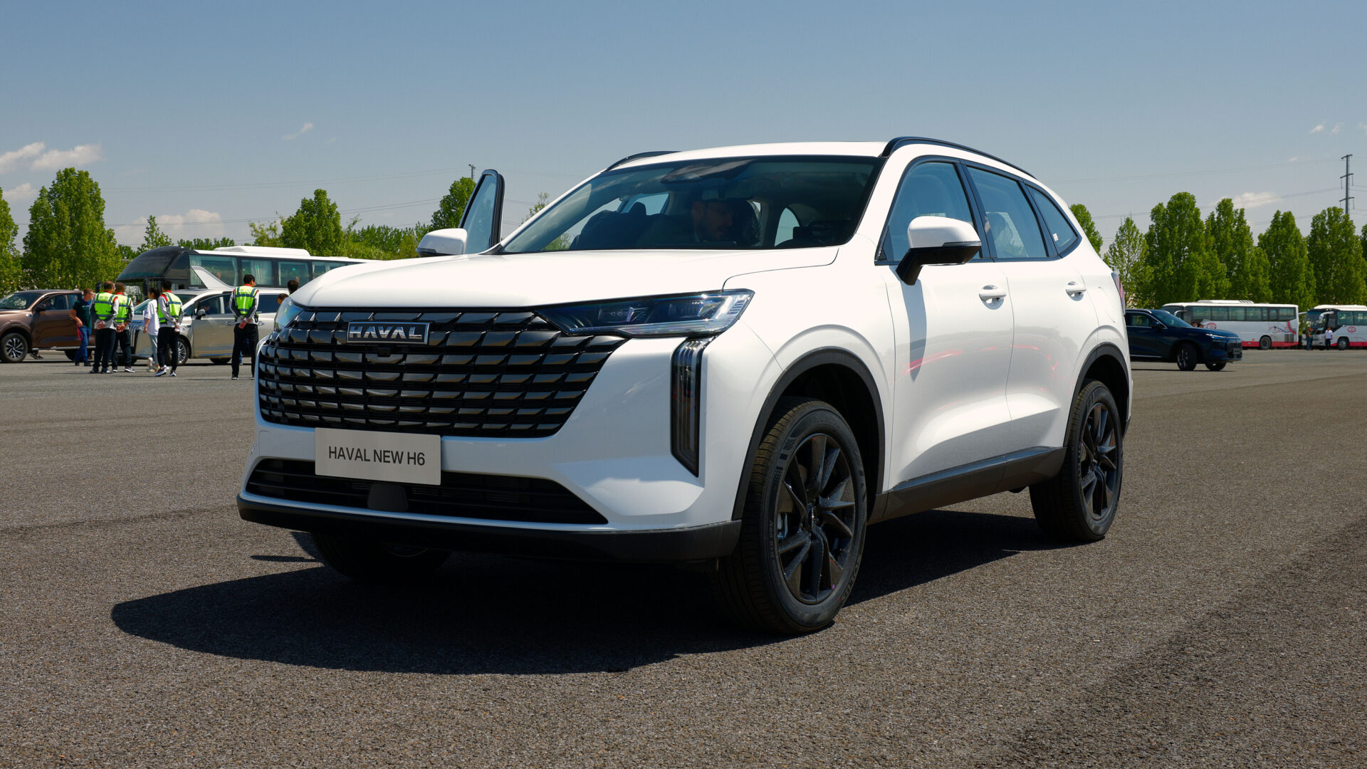 Five eye-catching new mid-size SUVs under $40k