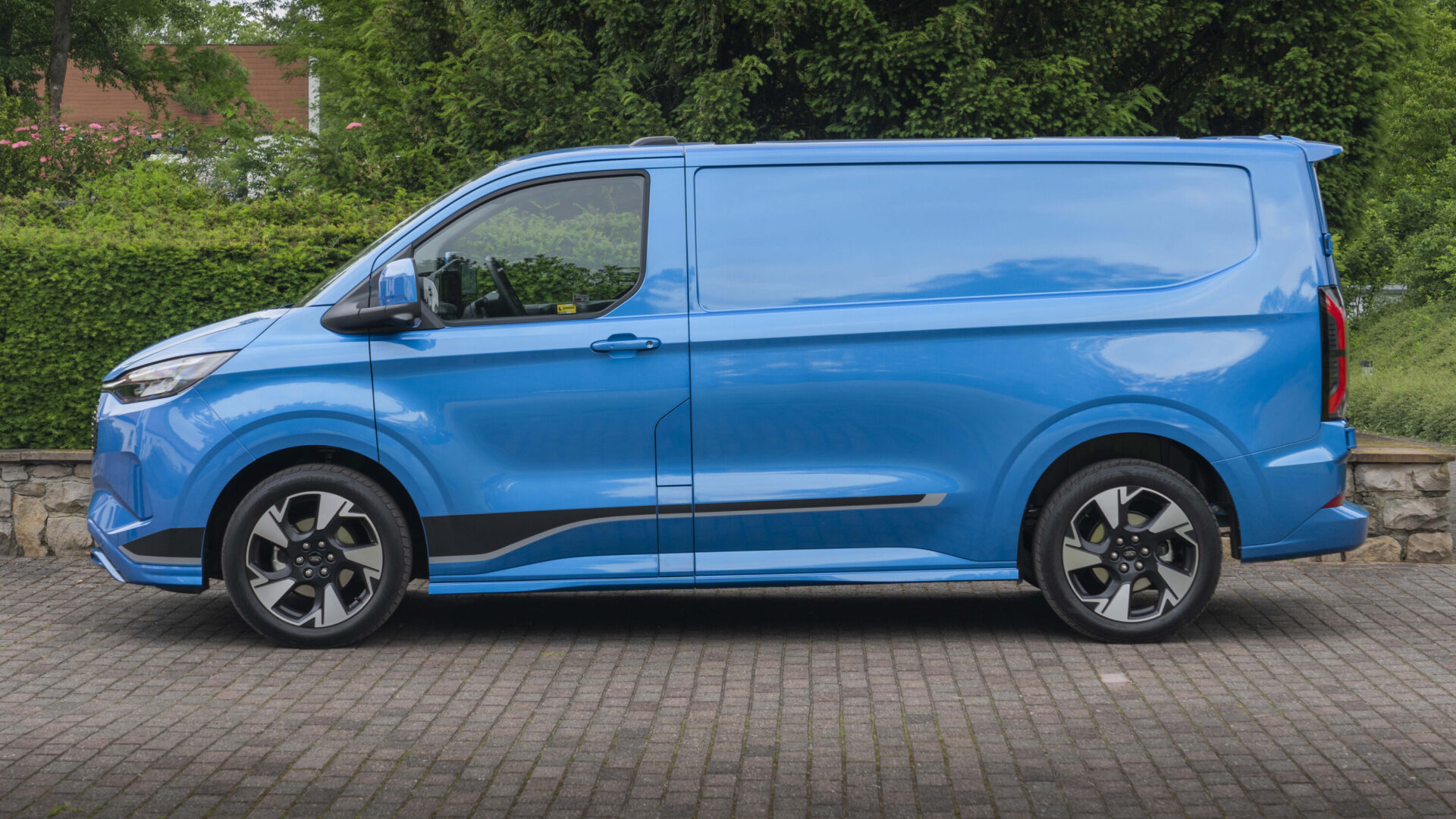 2024 Ford E-Transit Custom first overseas drive