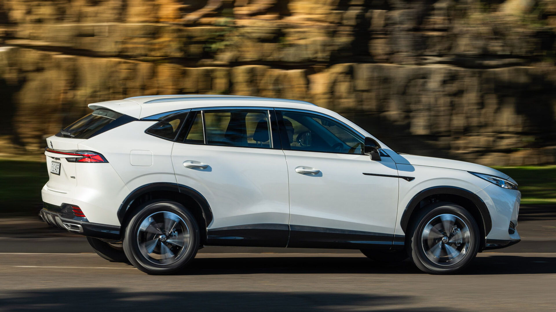 2025 MG HS pricing and features for Australia