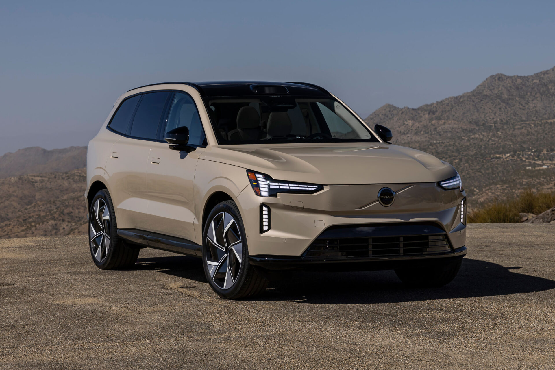 2024 Volvo EX90 review