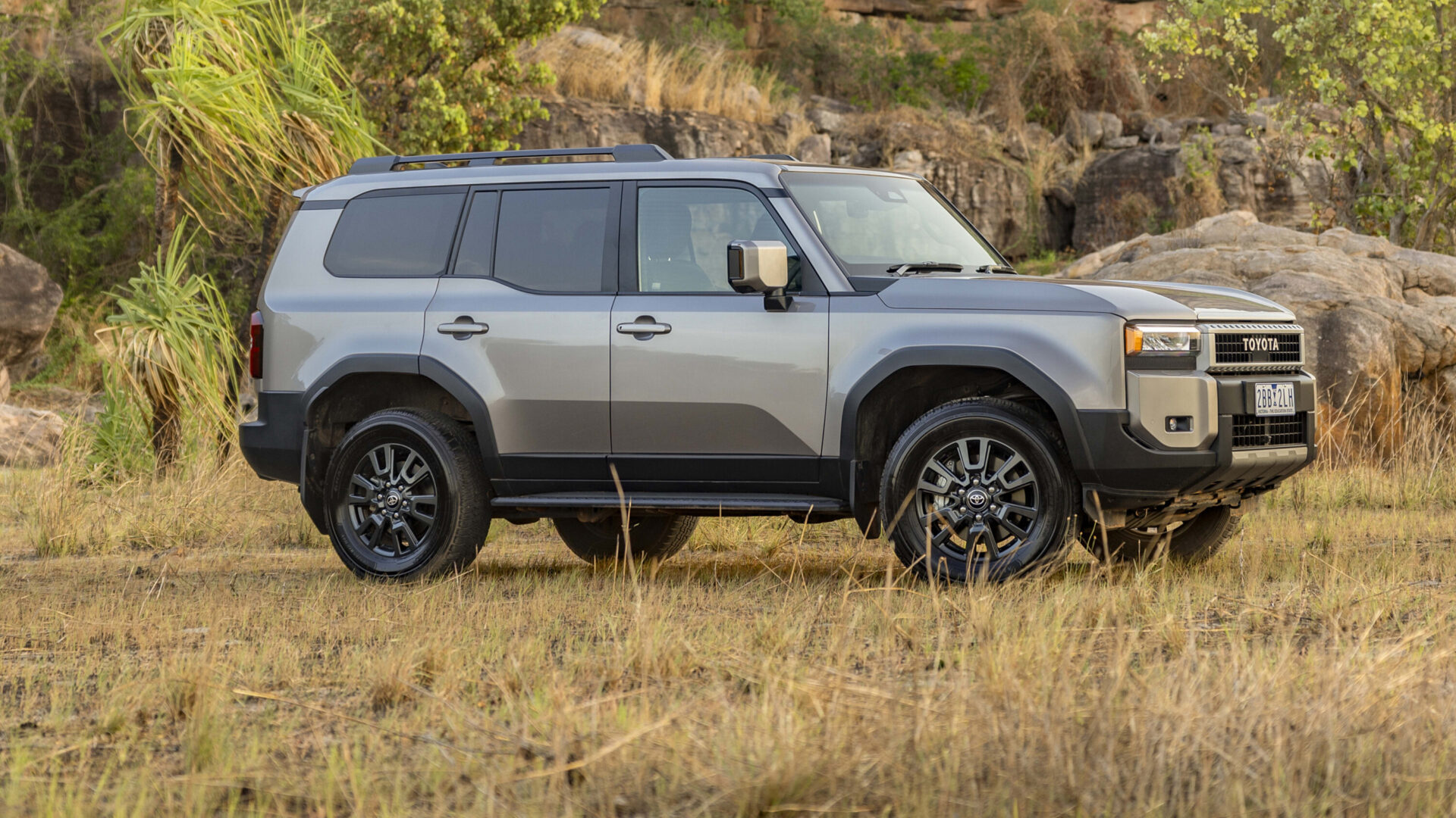 Best Large SUVs 2025: Seven-seater