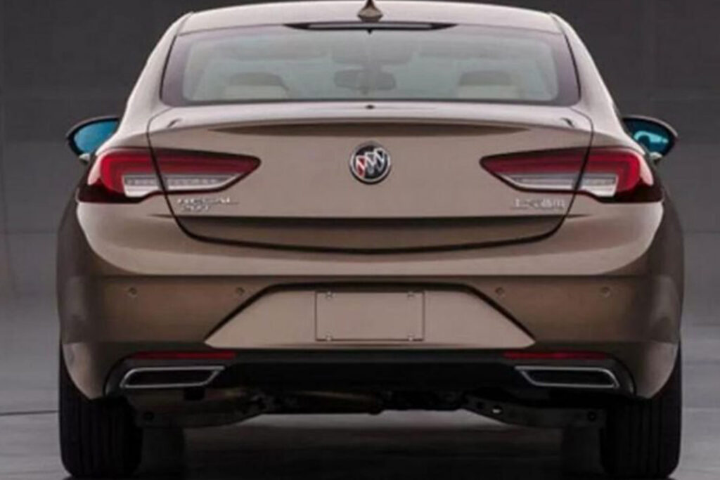 Holden Commodore facelift revealed