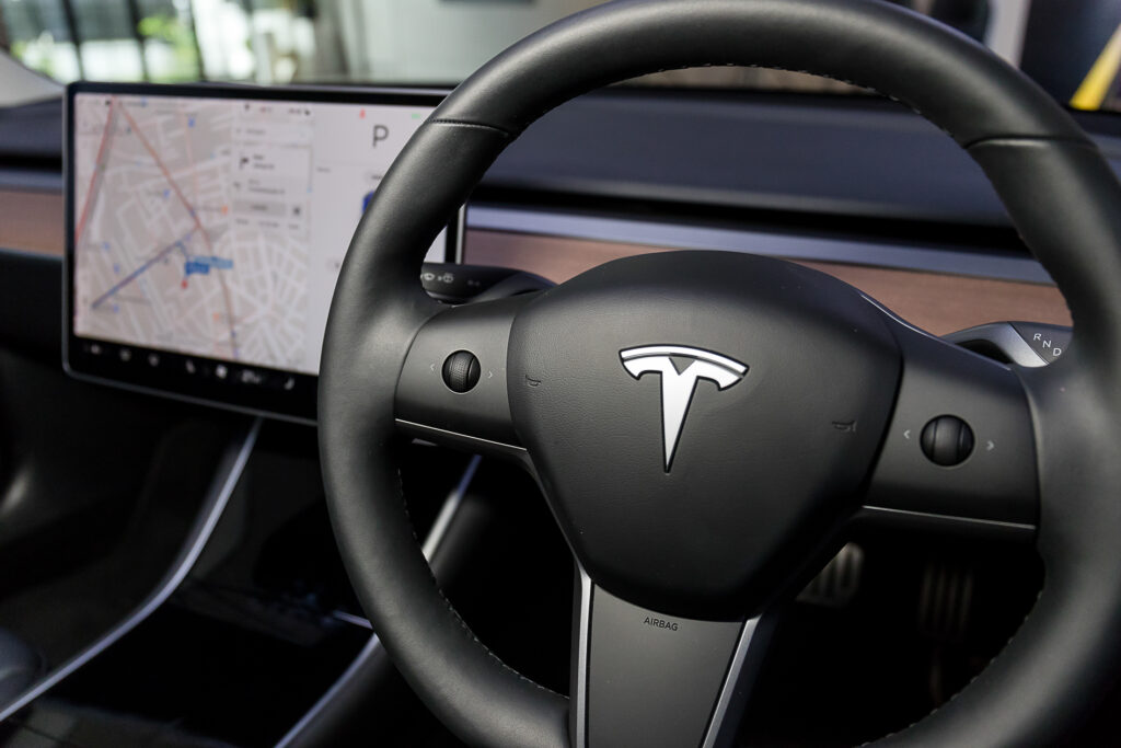 Tesla's Toy Box: how does it work?