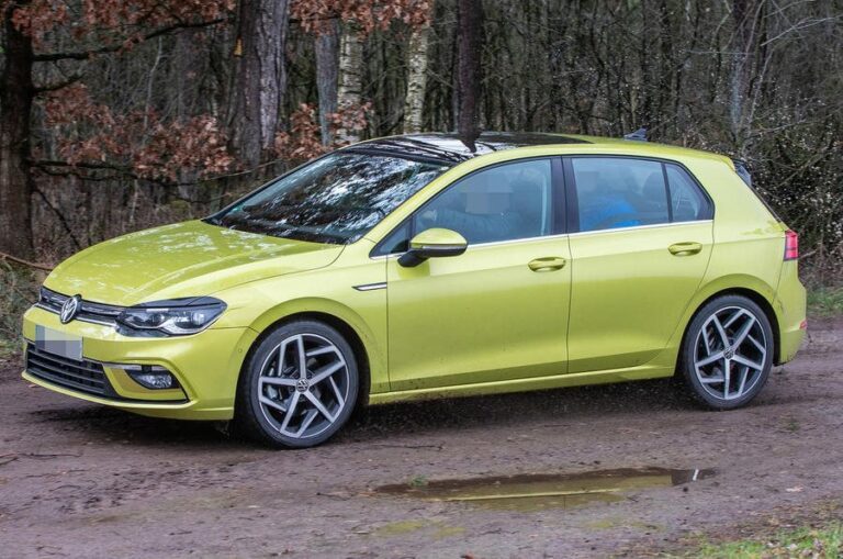 Mk8 Volkswagen Golf GTI and R arriving next year