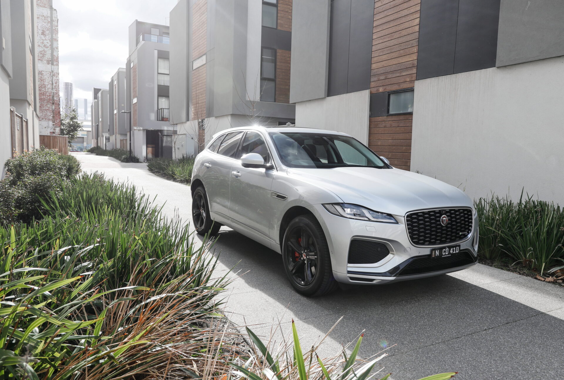 2021 Jaguar F-Pace review: R-Dynamic SE D300